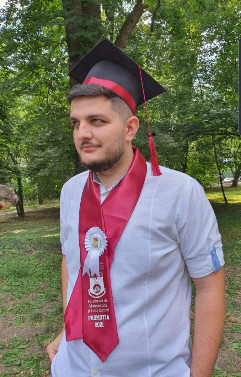 Alexandru Bobeș – CleverBee